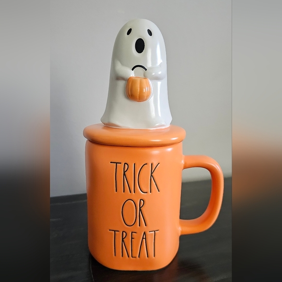Rae Dunn | Holiday | Rae Dunn Trick Or Trick Mug With Ghost Topper ...
